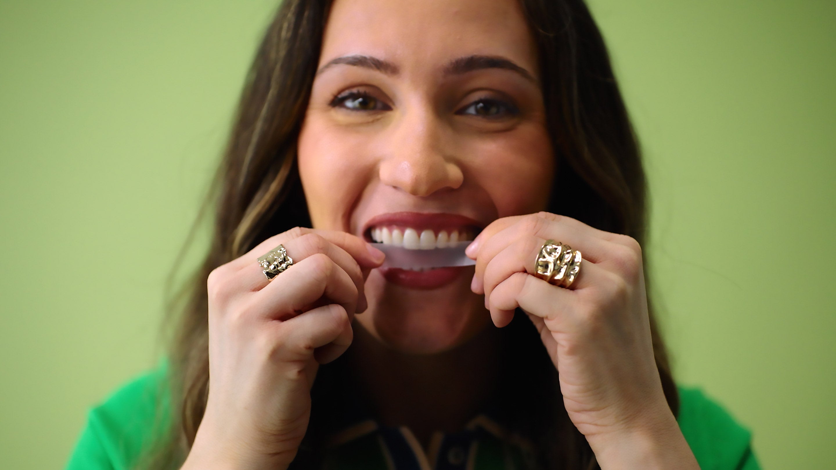 quip Dissolvable Whitening Strips | How to whiten your teeth
